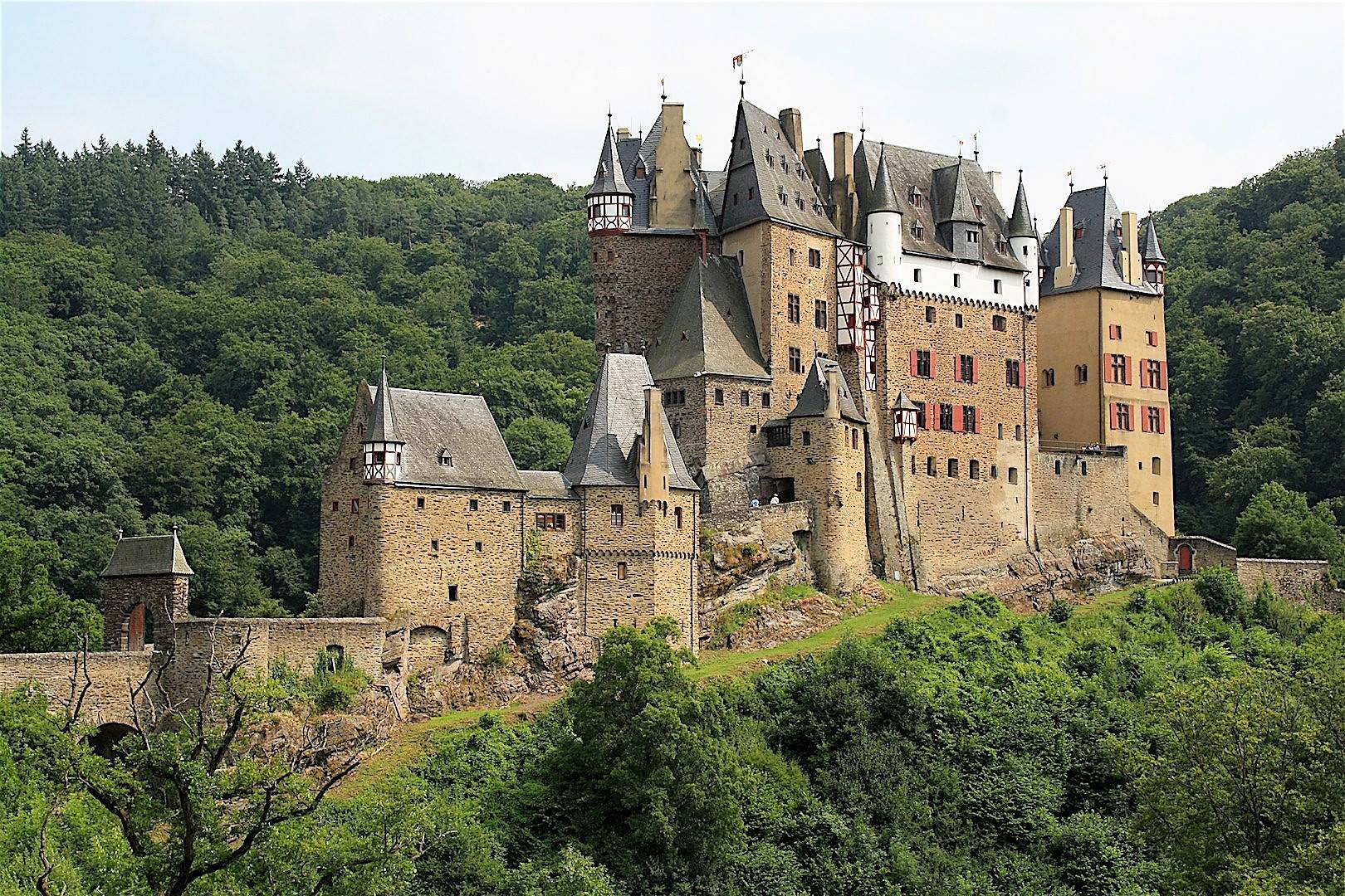 Castelos na Alemanha: 5 charmosos perto de Frankfurt